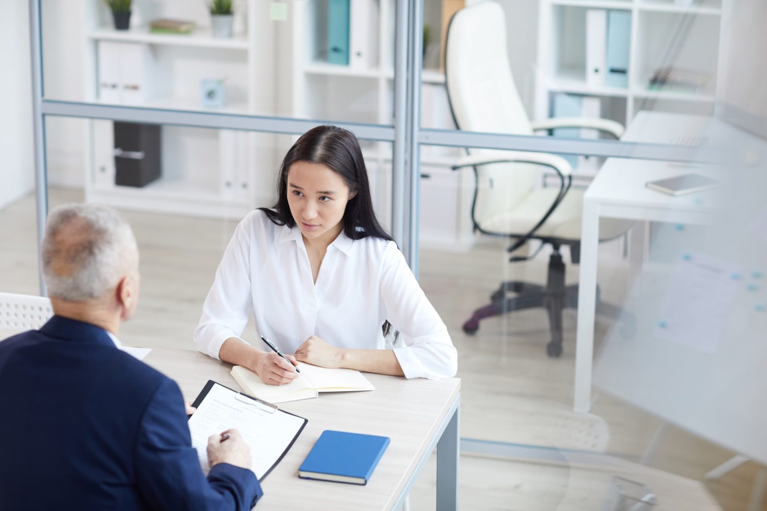 Sample Interview Questionnaires: Top Templates & Tips