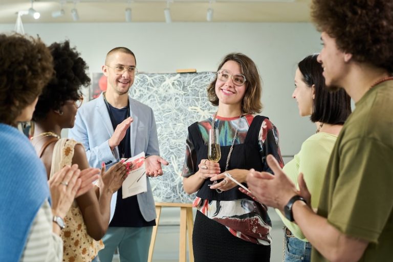 Communication Styles in the Workplace: A Complete Guide